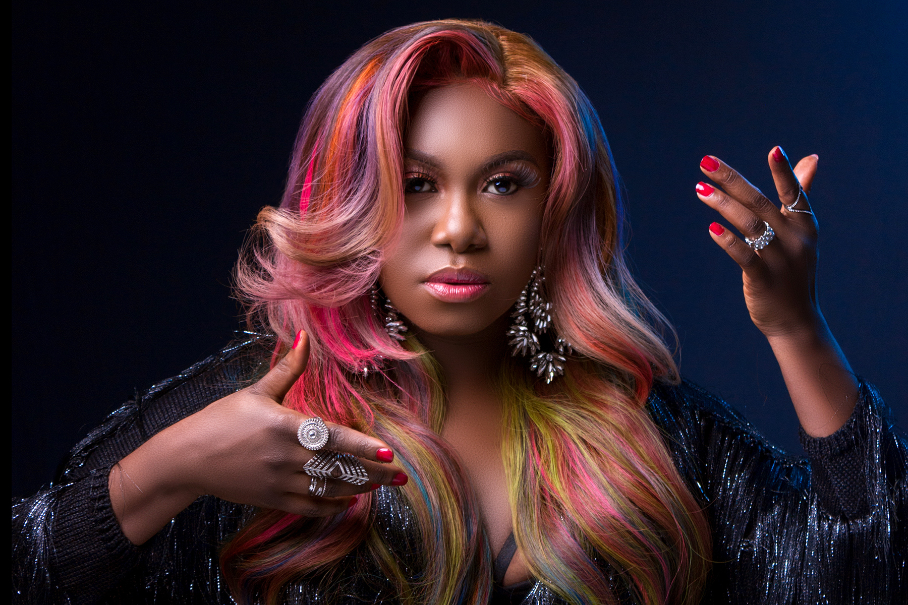 NINIOLA takes listeners to a worldwide tour with her album Colours and ...